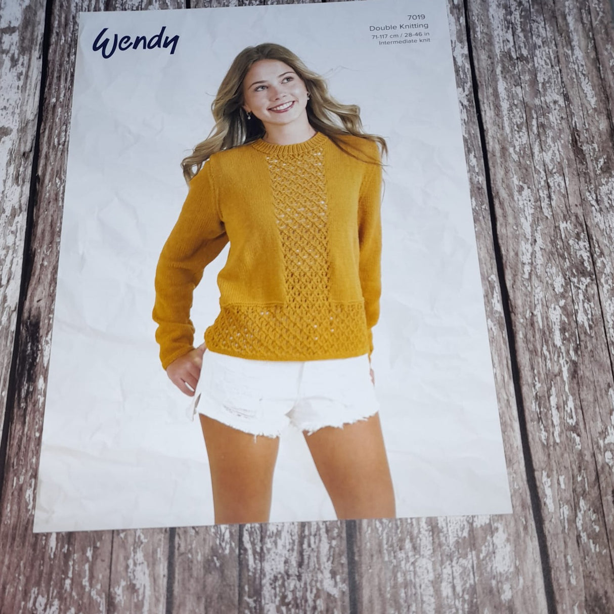 Wendy DK Knitting Pattern 7019 – Wool n Stuff