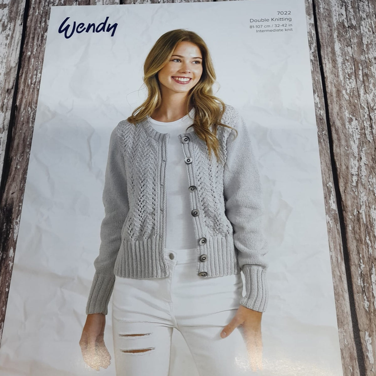 Wendy DK Knitting Pattern 7022 – Wool n Stuff